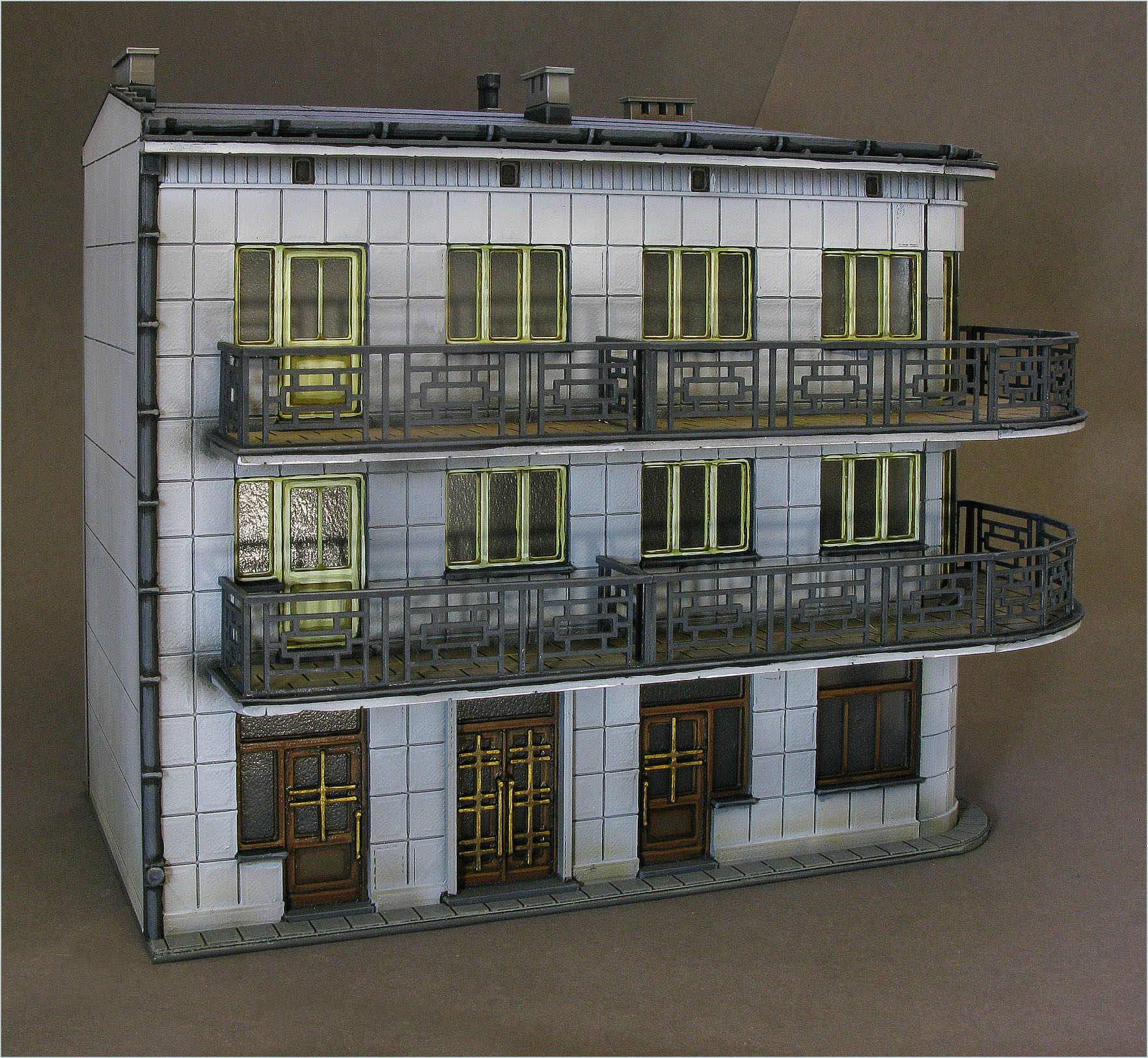 Modernist town house by Pietia Models - MiniHoarder