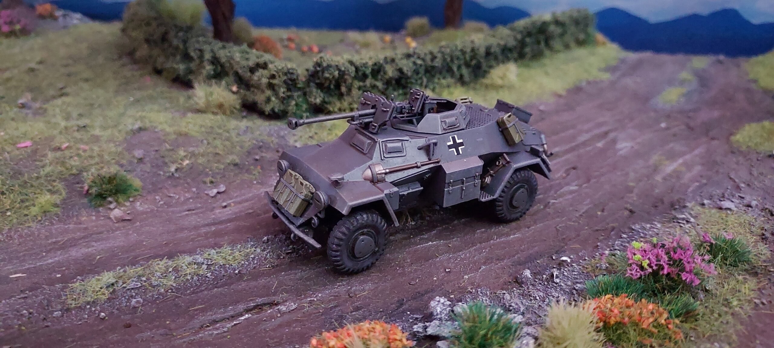 Pack Sdkfz 221 + sPzB 41 (1/56) by Arvernes Miniatures - Wargaming3D