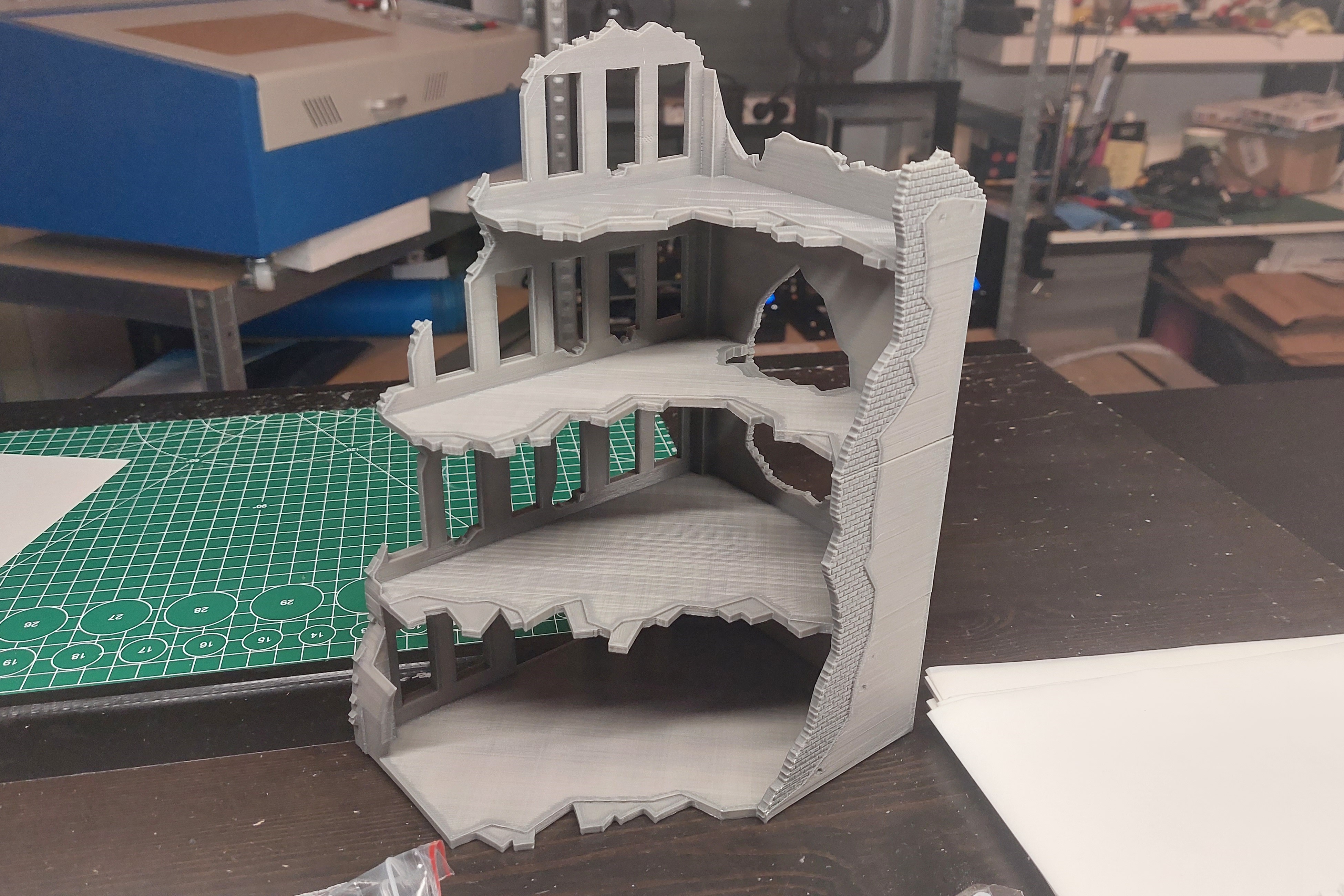 Stalingrad Ruined Tenement House MST3 - WW2 Wargaming Terrain East Front by Patrick Miniatures ...