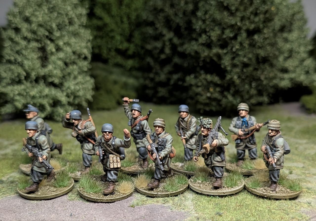 WW2 28mm German Fallschirmjager Complete Squad with modulhead option ...