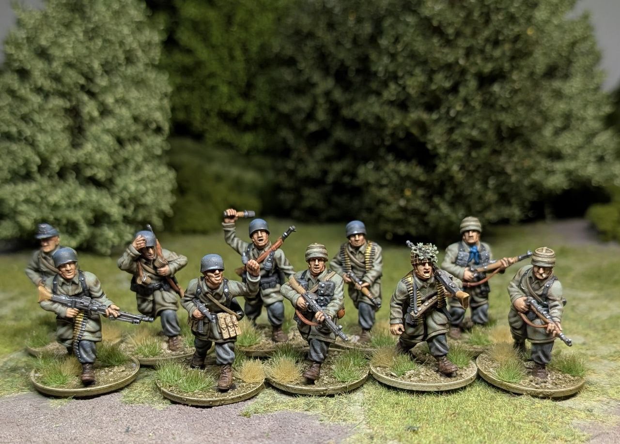 WW2 28mm German Fallschirmjager Complete Squad with modulhead option ...