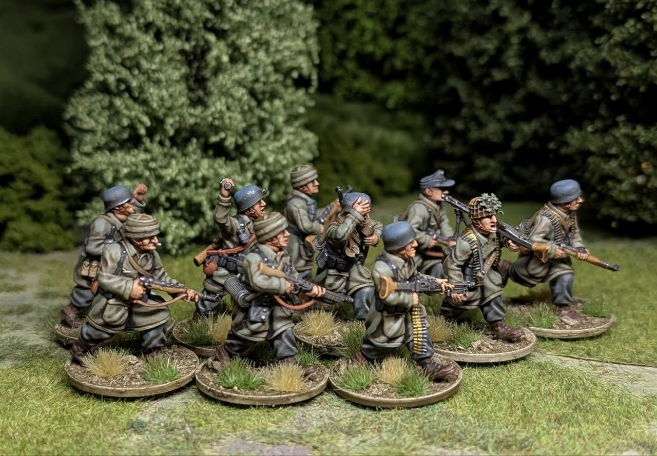 WW2 28mm German Fallschirmjager Complete Squad with modulhead option ...