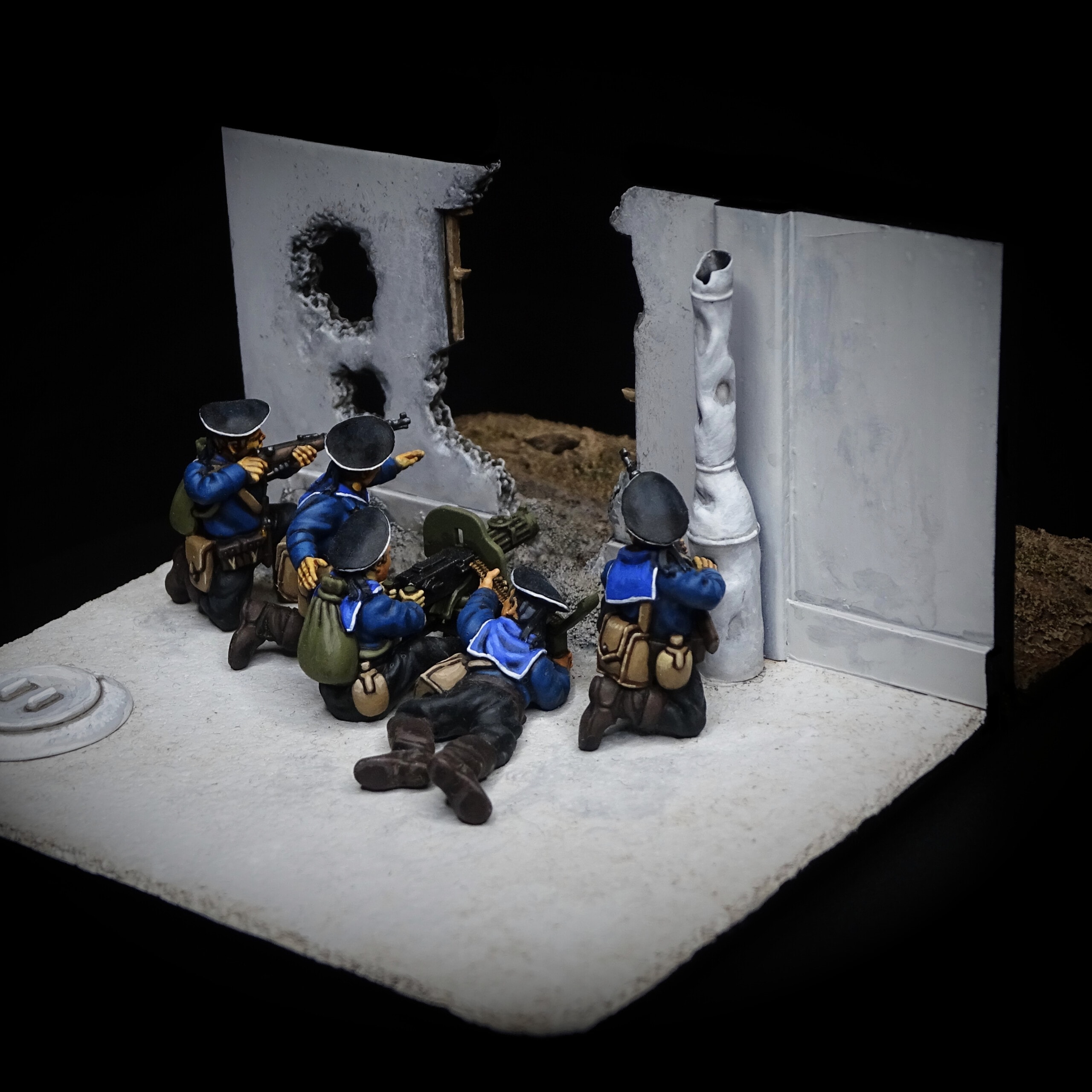 Soviet Naval Infantry Maxim Machine Gun Team by Flank March Miniatures ...