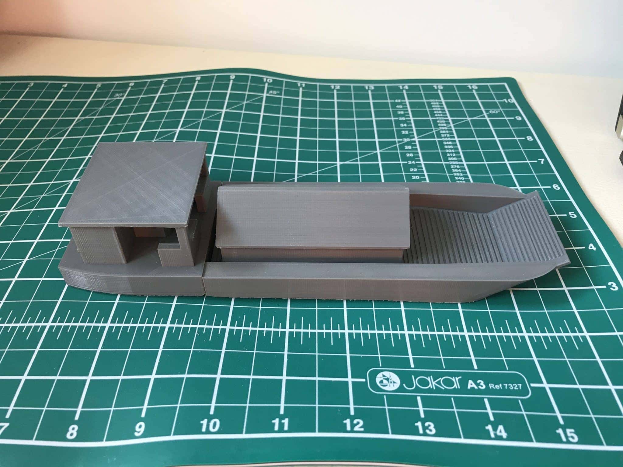 LCM-8 Variant 1 by Mini and Beyond - Wargaming3D