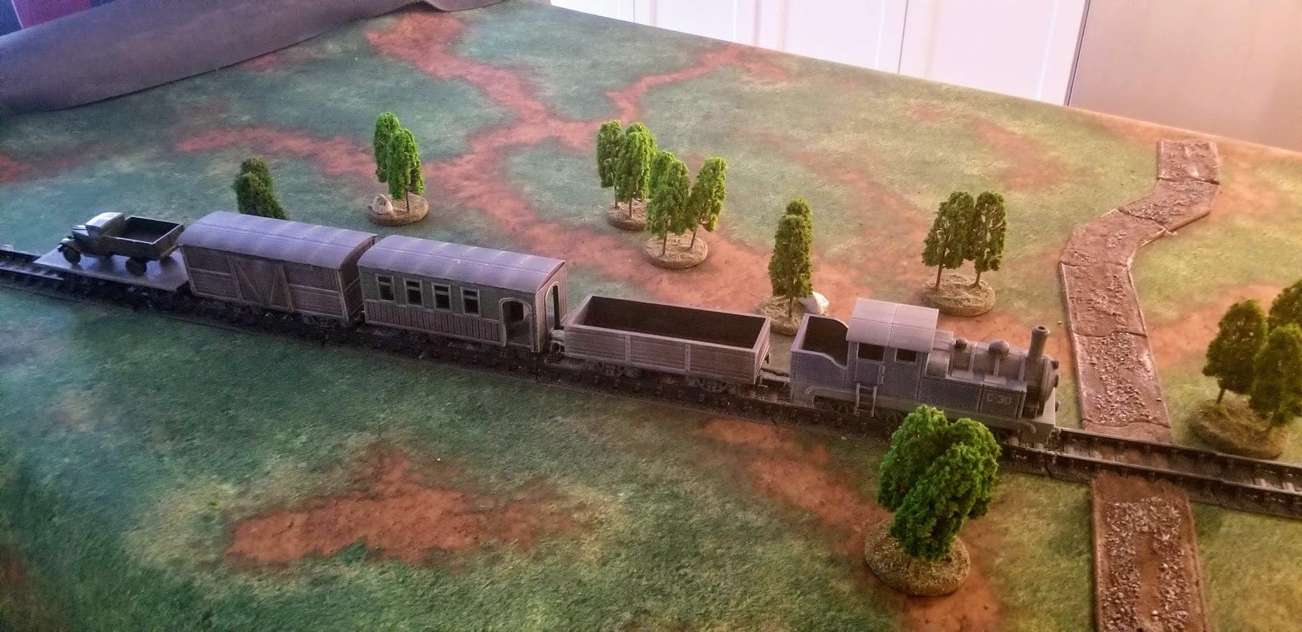 Deweycat 28mm Train locomotive and rail cars (x4) by ...