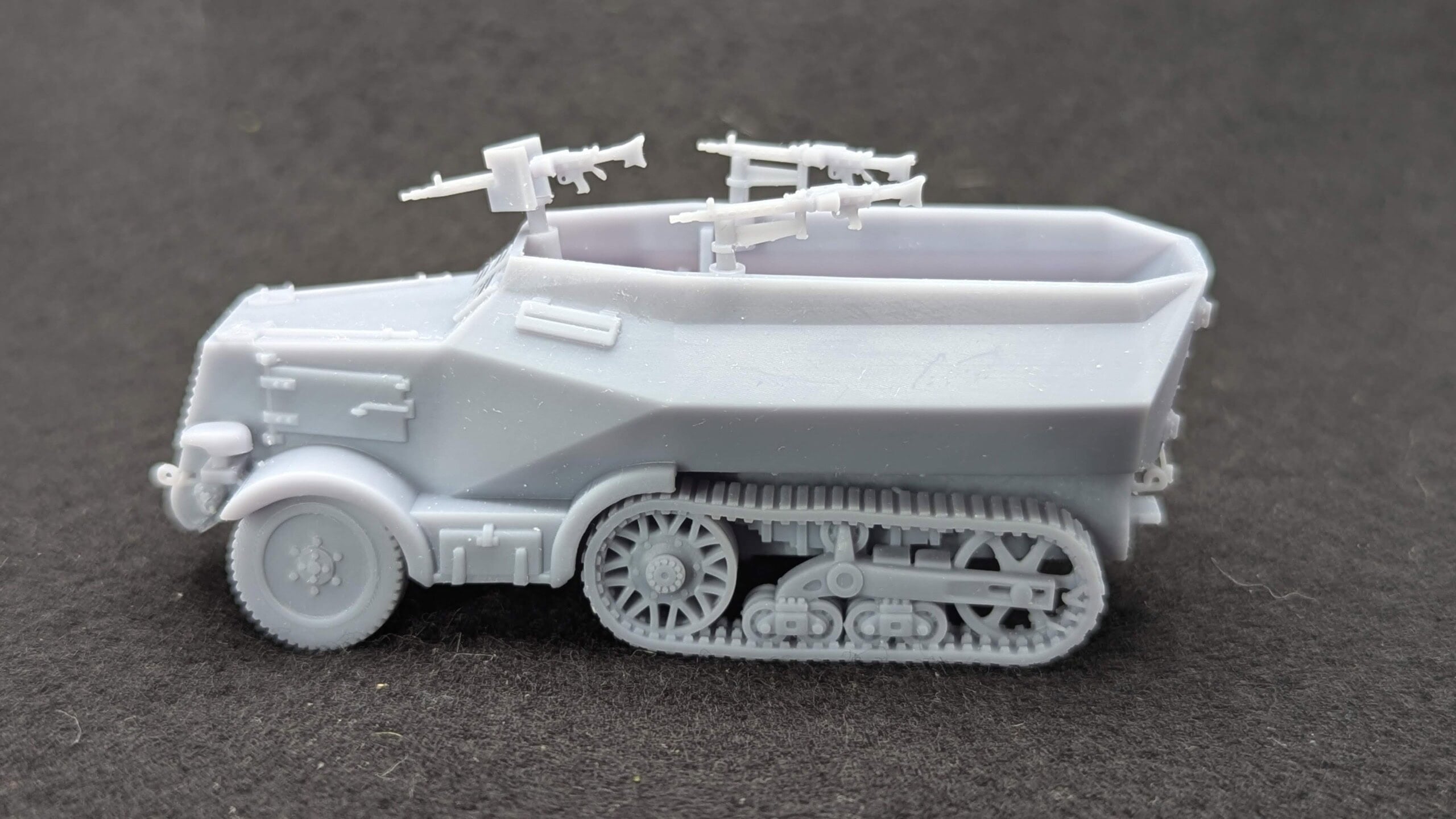 Half-track Unic 304(f) Schutzenpanzer Wagen APC (Germany, WW2) by Wargame3D - Wargaming3D
