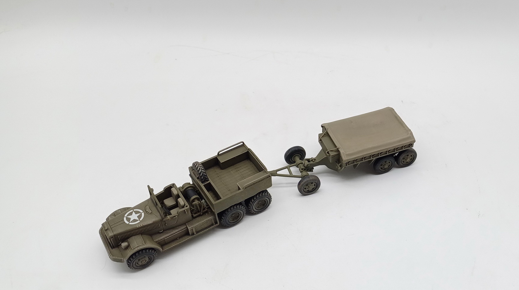 Diamond T980 truck (M20, 12-ton, 6x4) + 12-wheel M9 Rogers trailer (US ...