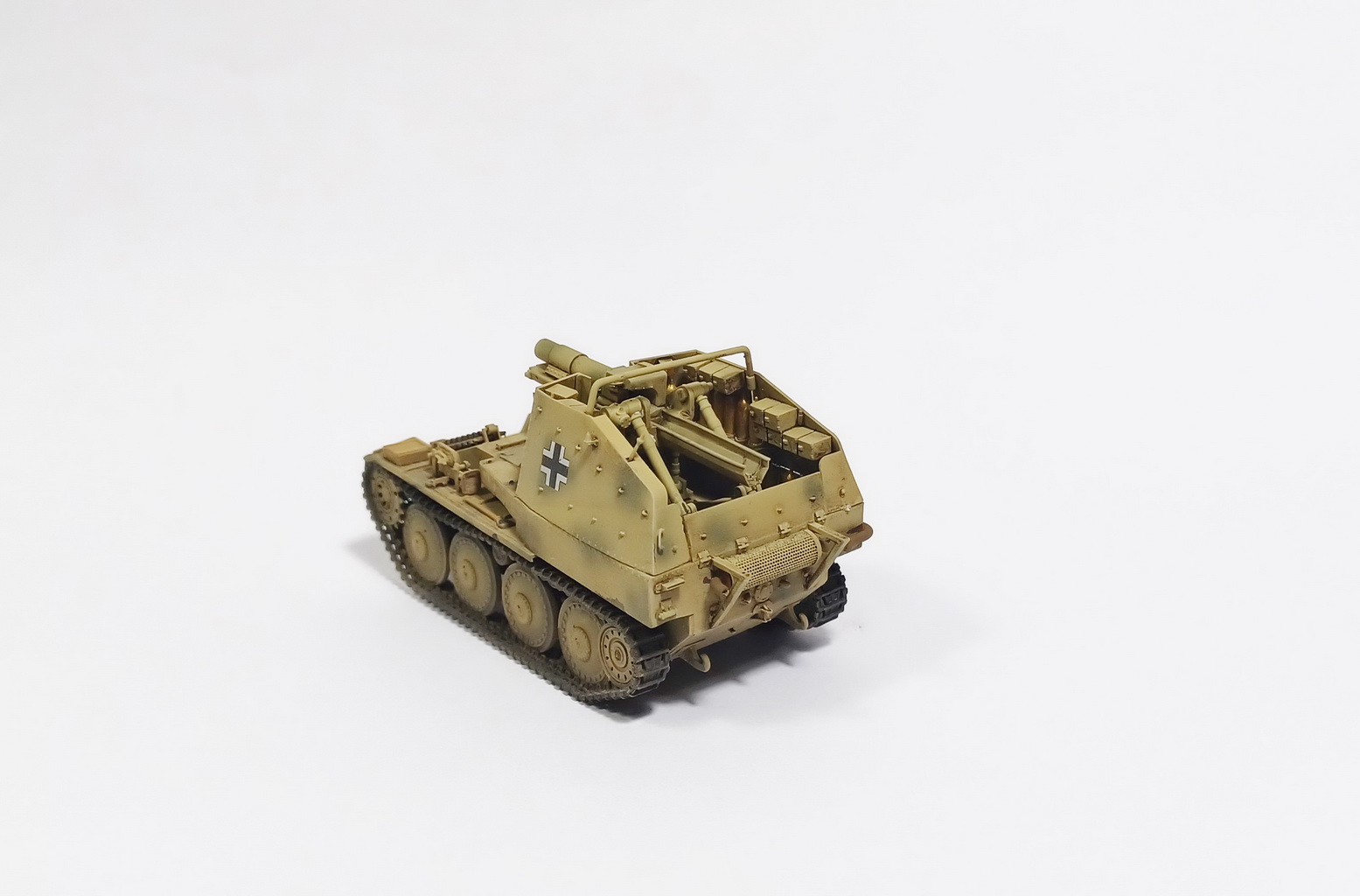 sIG 33 auf Panzer 38(t) Ausf.K Grille + 3 Tankmen (Germany, WW2) by ...