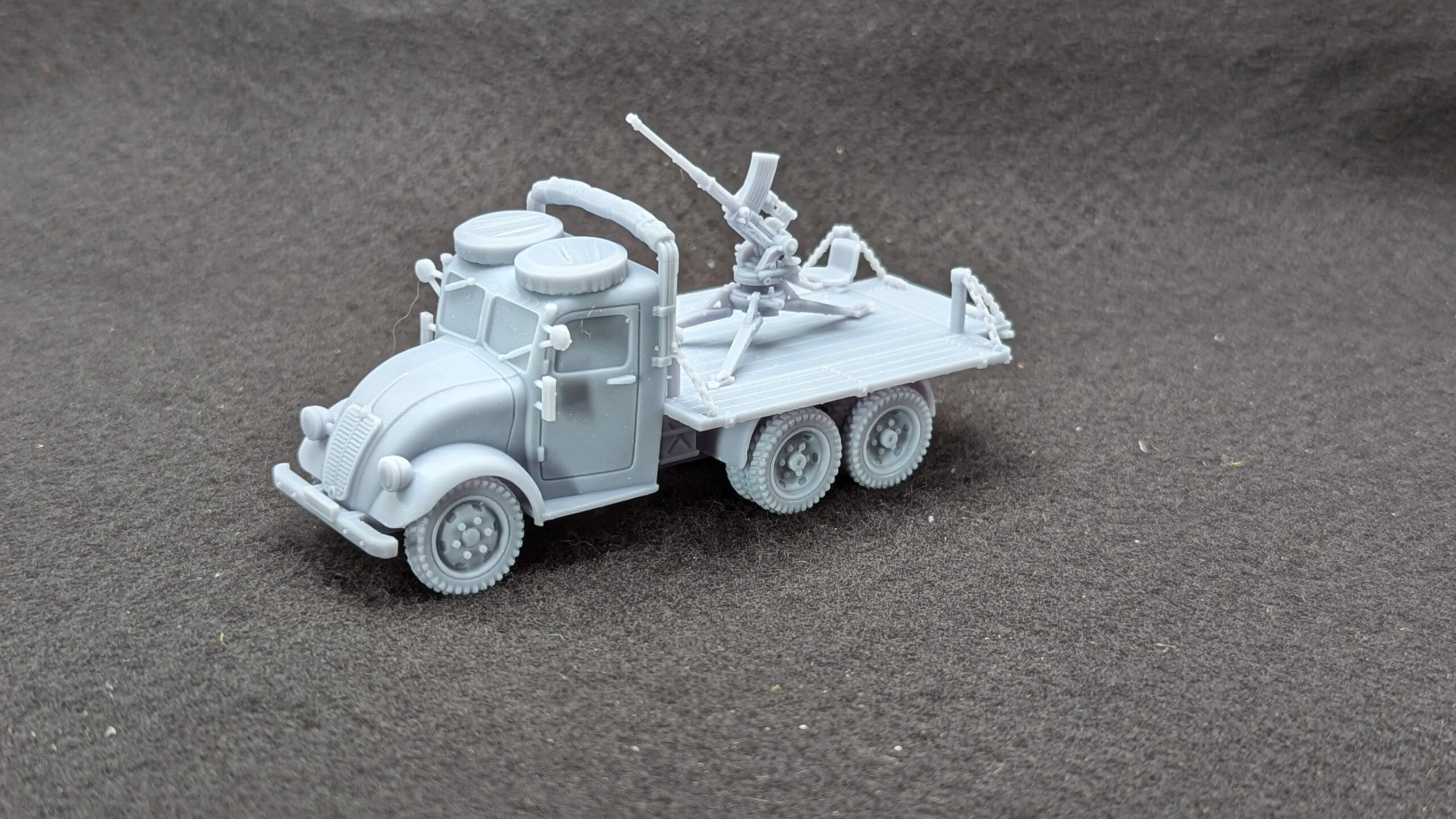 Tatra 82 truck (6x6) with 20mm machine gun vz.36 (Oerlikon) (Czech, WW2 ...
