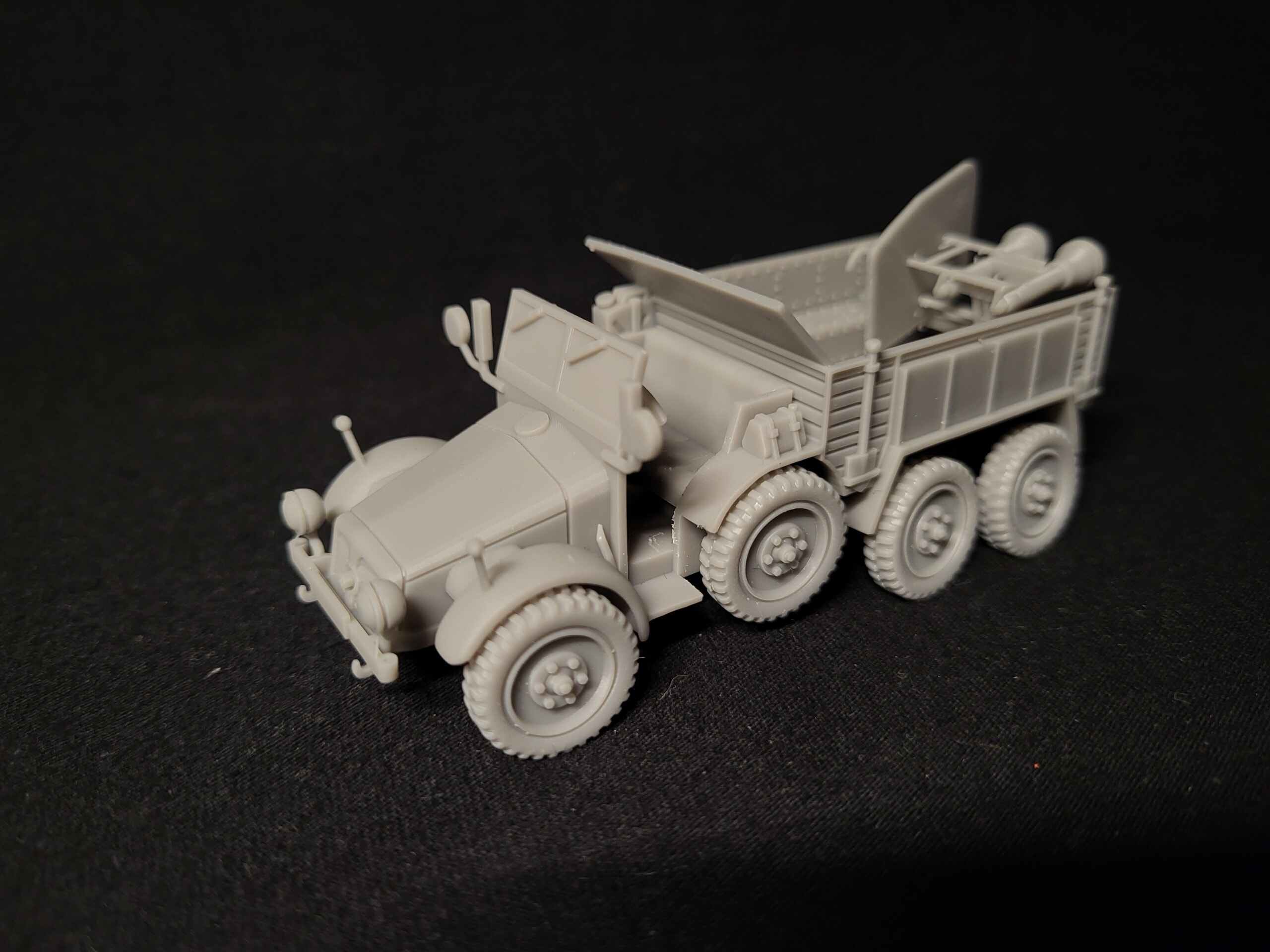 Krupp Protze 6x4 Truck (Germany, WW2) + Krupp Protze 44M Buzogányvető ...
