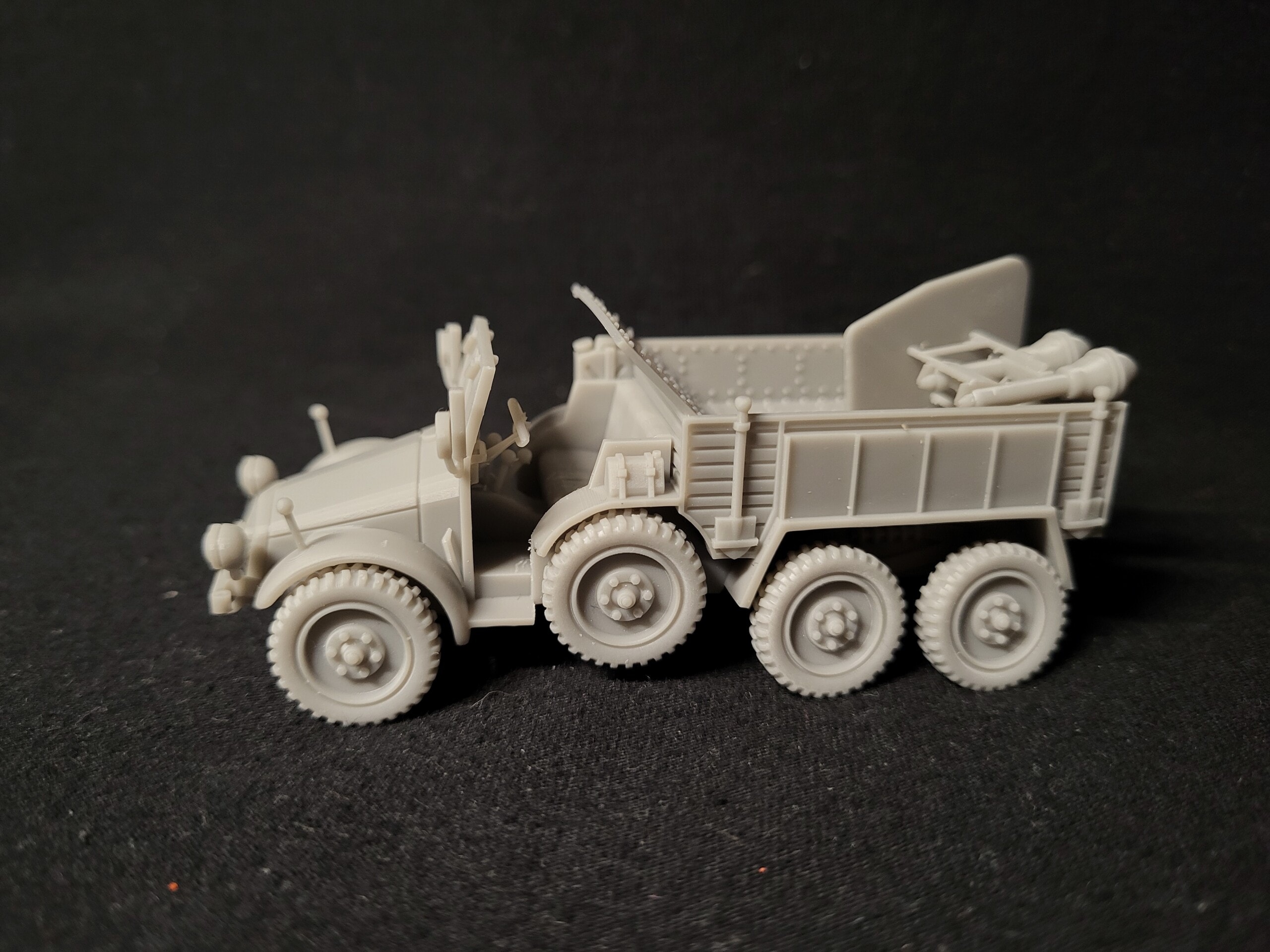 Krupp Protze 6x4 Truck (Germany, WW2) + Krupp Protze 44M Buzogányvető ...