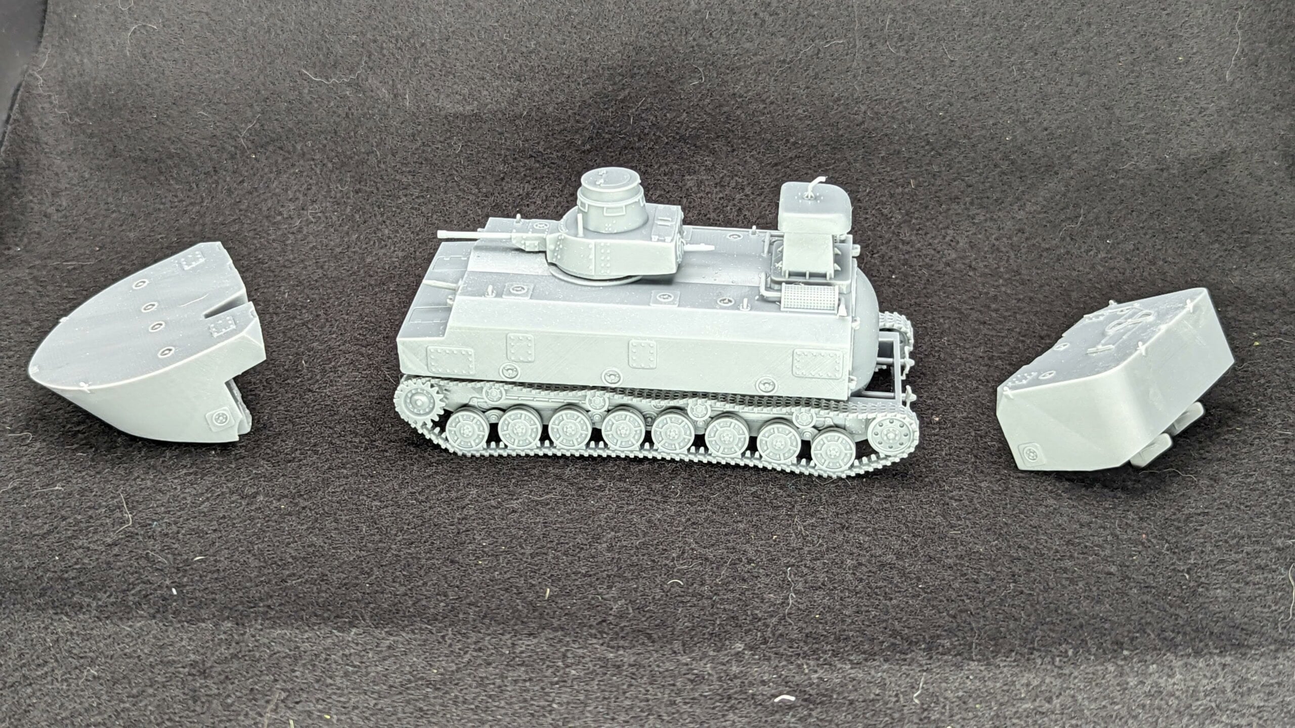 Type 3 Ka-Chi Amphibious Medium Tank +2 Tankmen (Japan, WW2) by ...