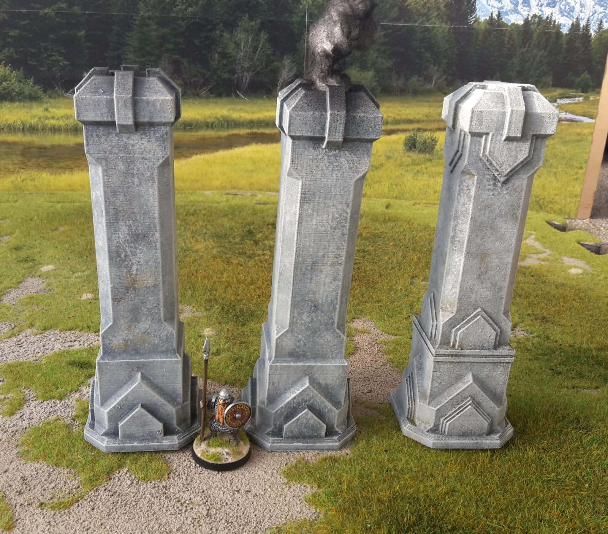 28mm Dwarven Columns by Ash and Stone - MiniHoarder