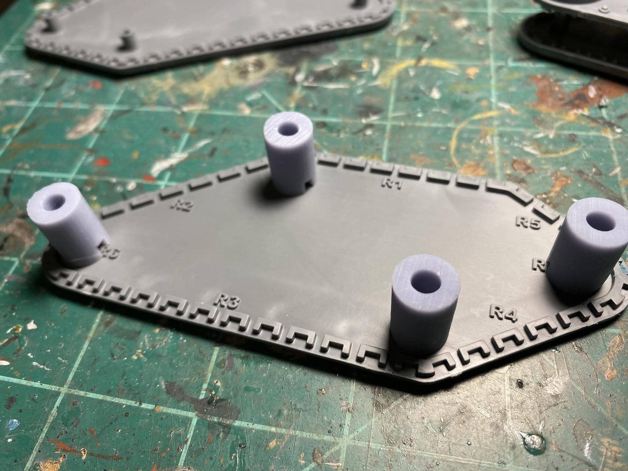 Standard Tracks Imperial Armor by Tiny Panzer Studio - MiniHoarder
